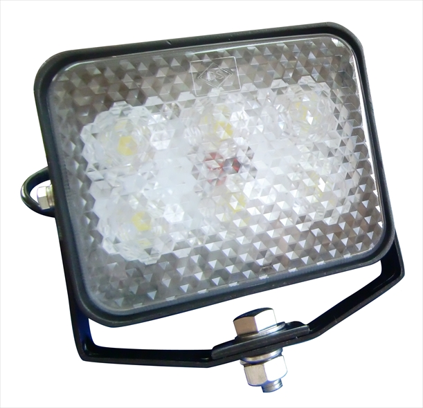 DS-5013 LED角型ワーキングランプ 10-30V スイッチ有｜製品情報｜日本ボデーパーツ工業株式会社